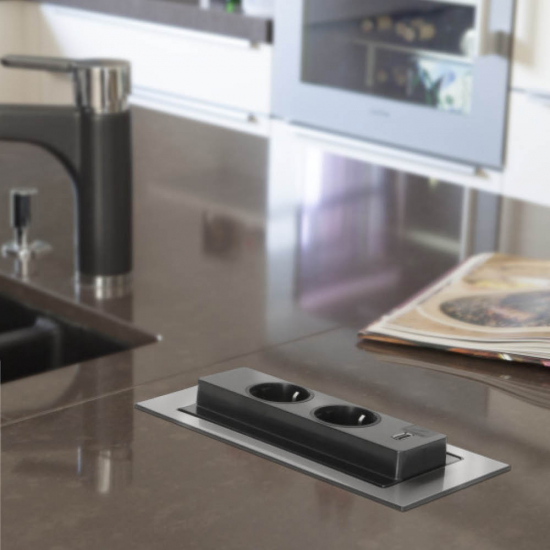 Stikkontakt med usb & nedfellbar stikkontakt | Beslagonline