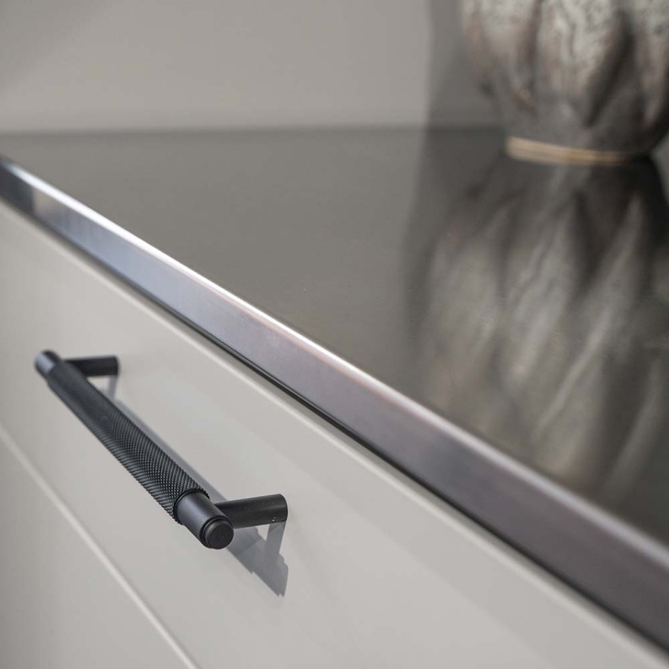 Handtag Riff - Matt Sort | Beslagonline.no